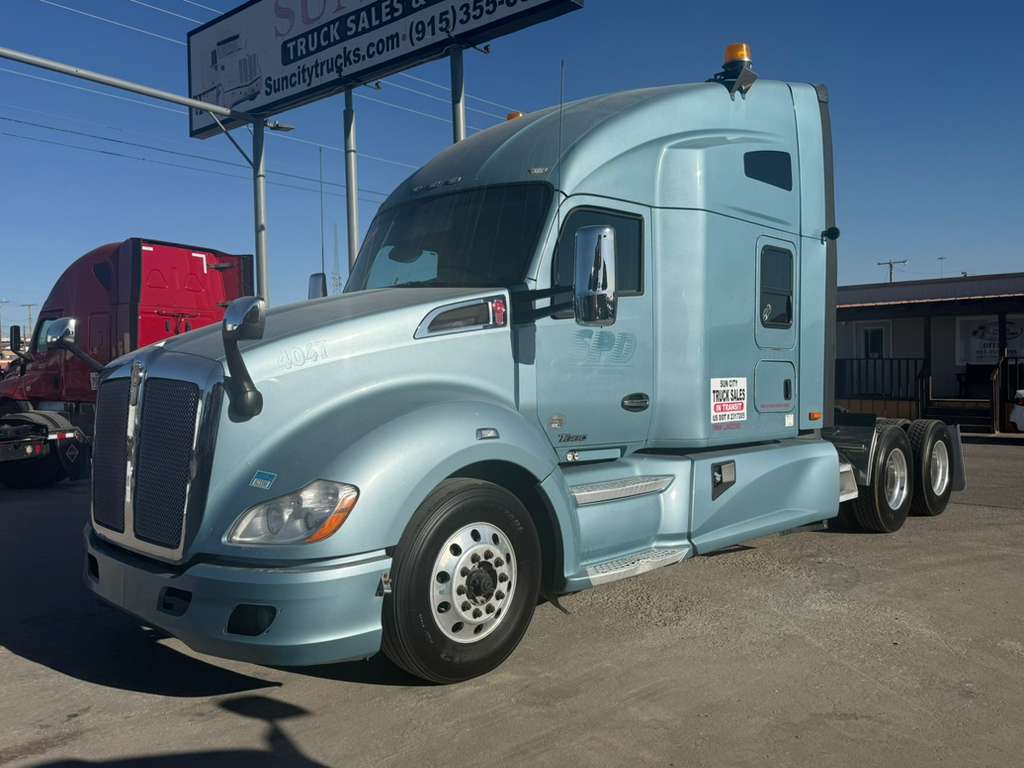2020 KENWORTH T680 (BABY BLUE) | Sun City Trucks Sales